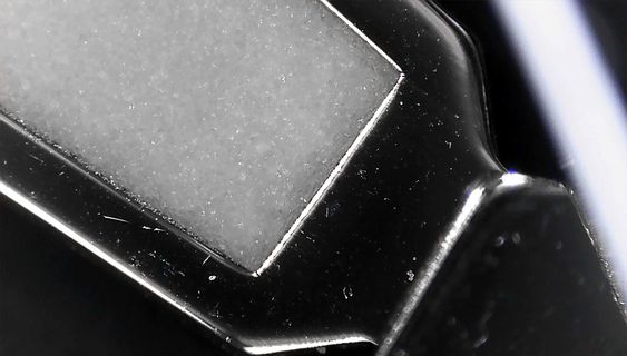 Watches under microscope vol. 11 Seiko SKX007 | WatchCrunch