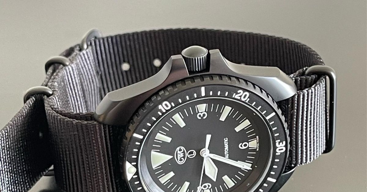 CWC Diver MK2 Blac PVD | WatchCrunch