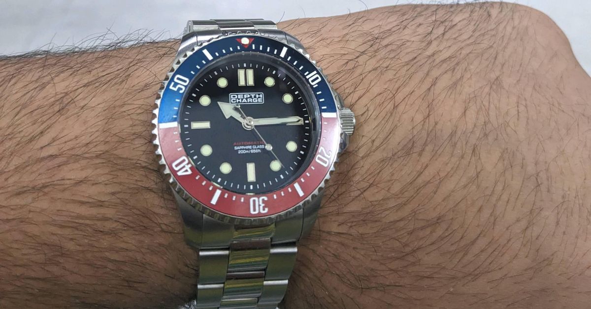 REVIEW : The perfect budget DIVE WATCH ( for me ) | WatchCrunch