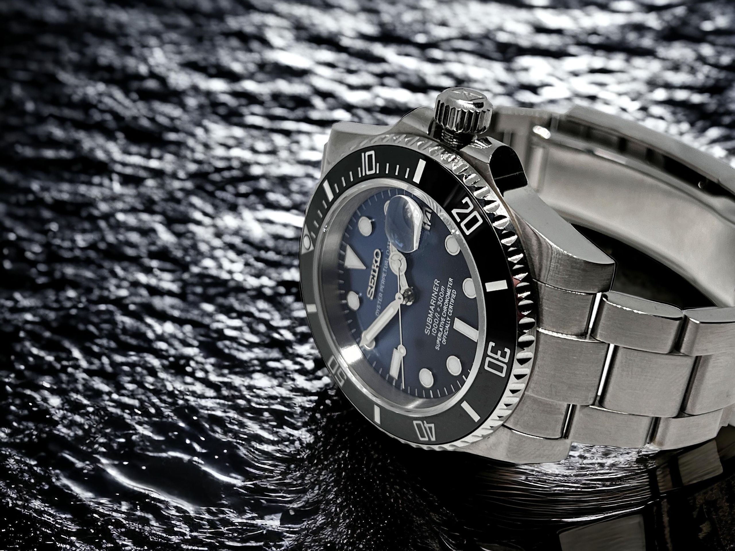 Seiko Sub Mod Black ´n´ Blue | WatchCrunch