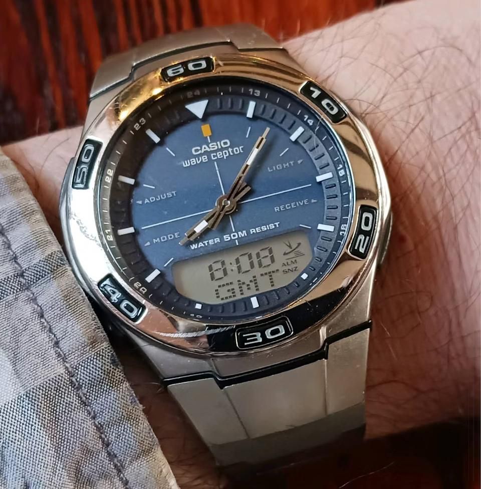 Wave Ceptor in blue | WatchCrunch