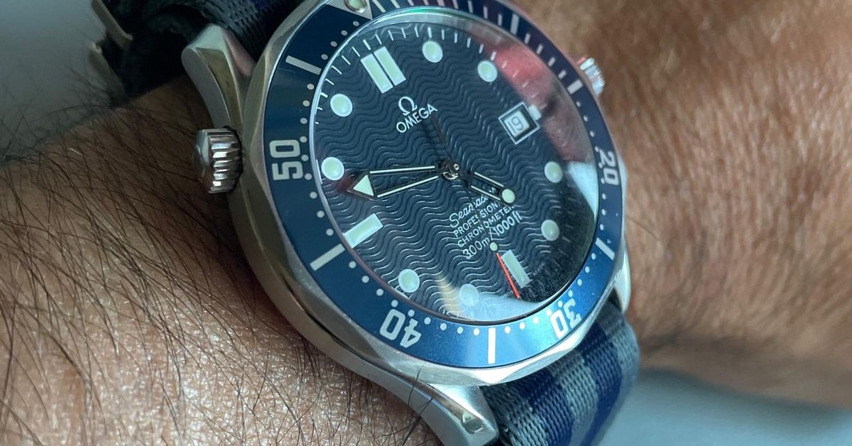 Best way to wear omega nato strap? | WatchCrunch