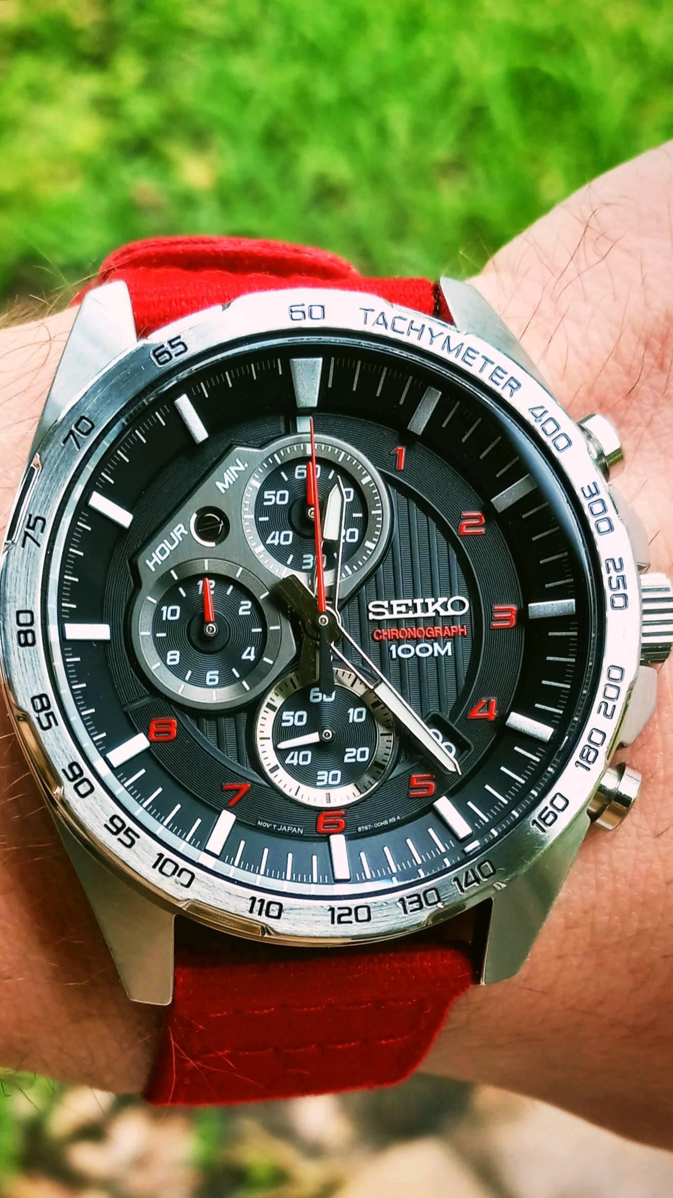 The Seiko SSB325 Chronograph | WatchCrunch