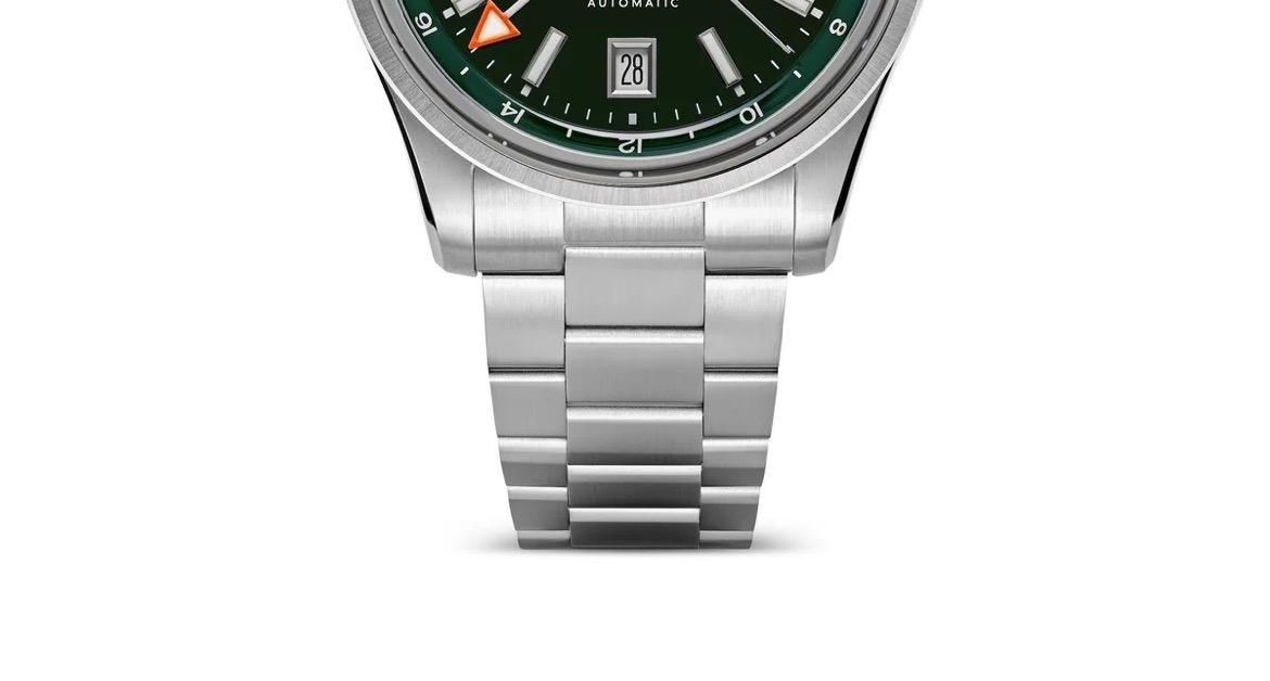 GMT’s without a rotating bezel? | WatchCrunch