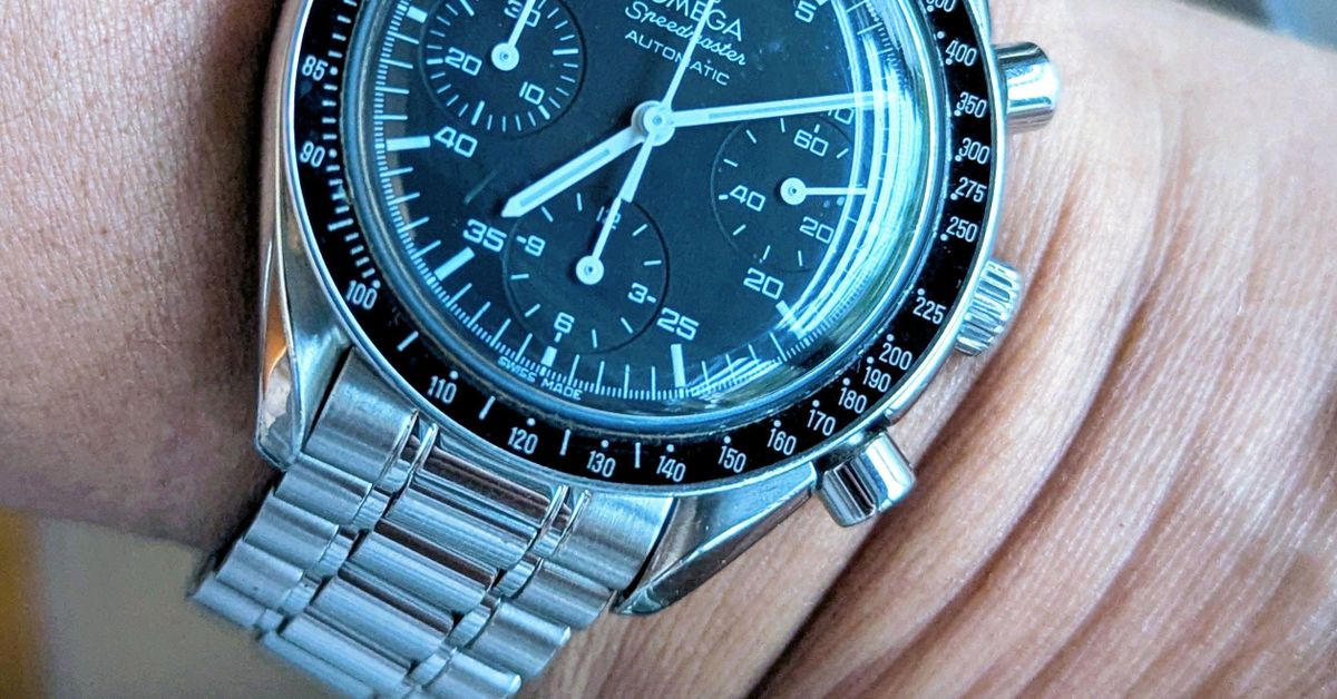 Omega Speedmaster Automatic ("Speedy Reduced") | WatchCrunch