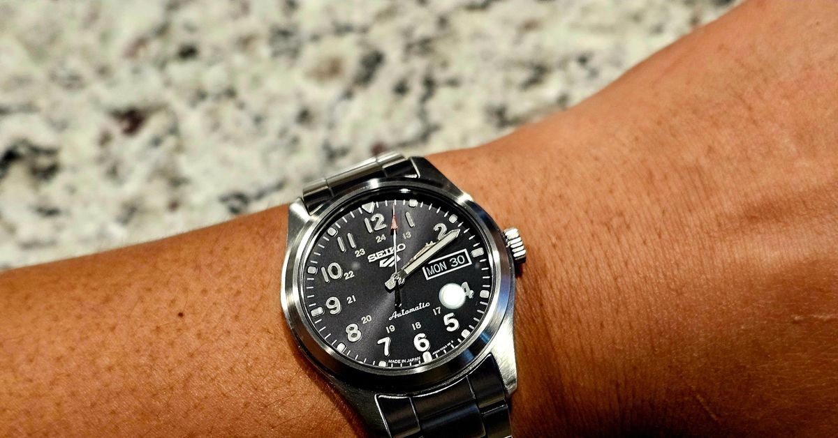 Seiko Field Watch | WatchCrunch