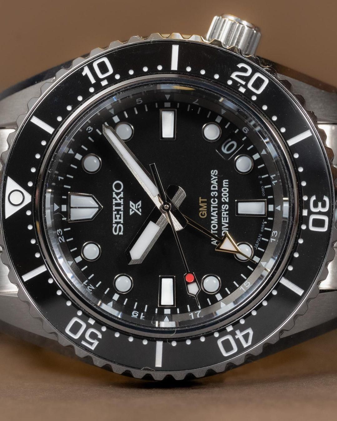 New Automatic Diver GMT from Seiko, introducing the 3 day 6R54 movement ...