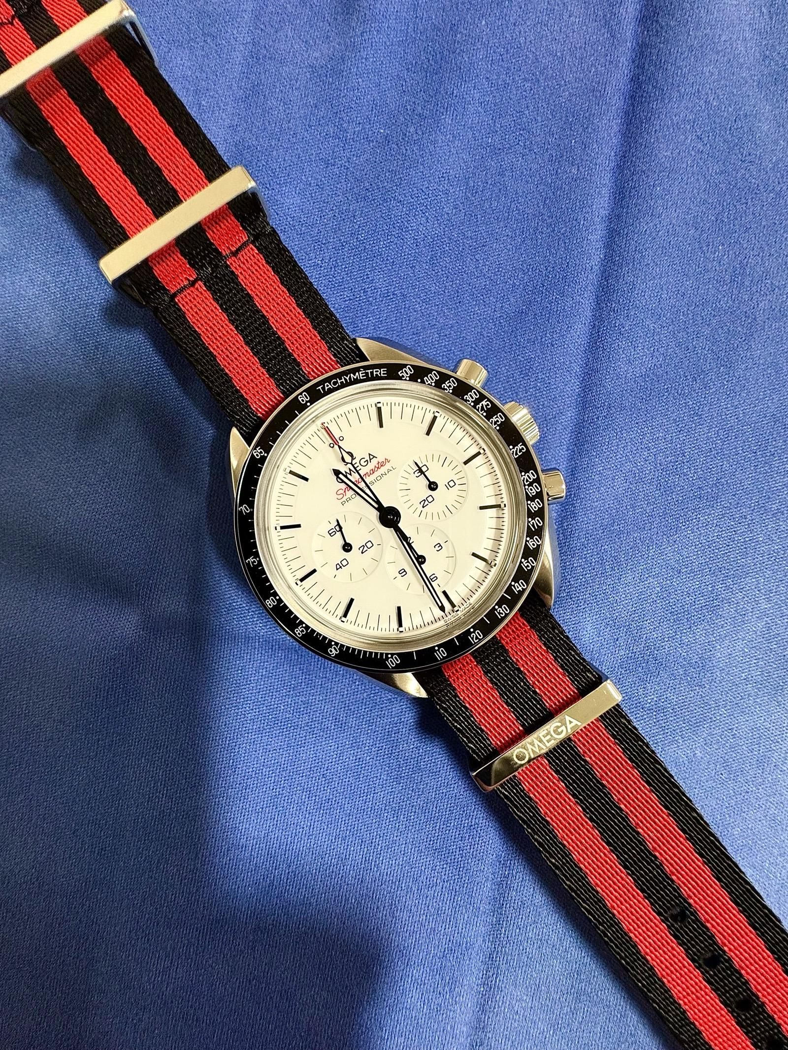 New nato strap on white dial Speedmaster | WatchCrunch