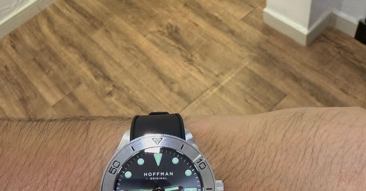 Limited edition Hoffman diver 40 obsidian | WatchCrunch