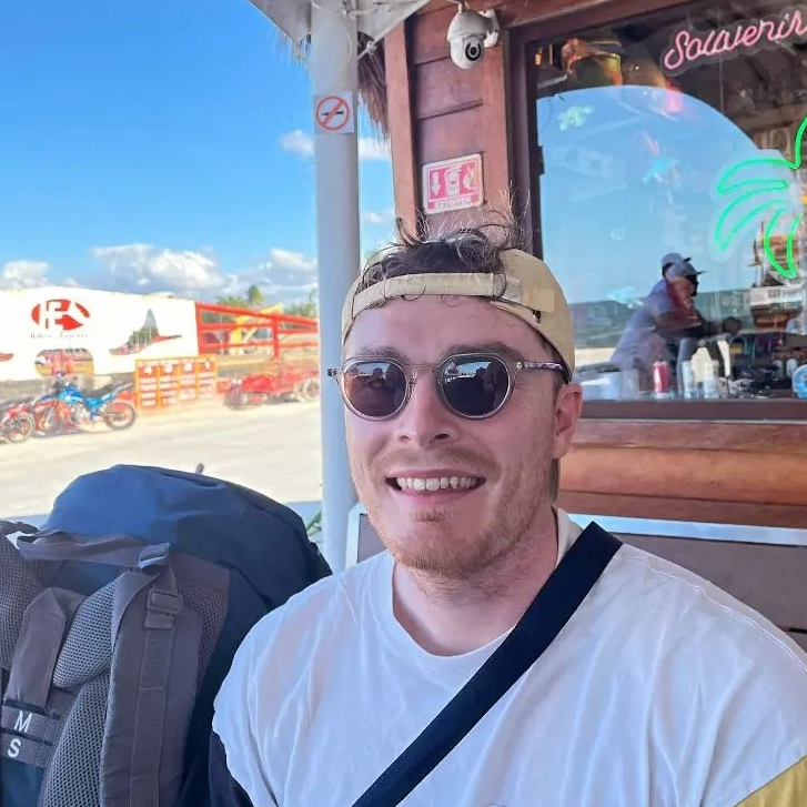 eoghanzer | WatchCrunch