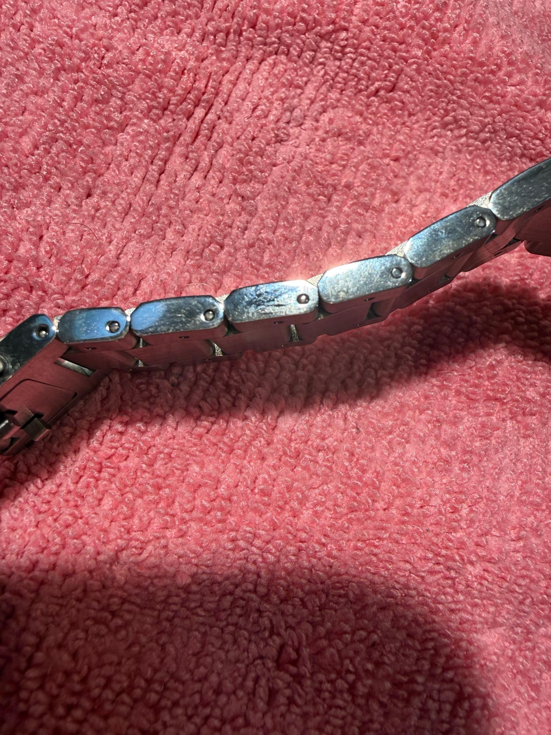 Pin and collar, screw or push pin? | WatchCrunch