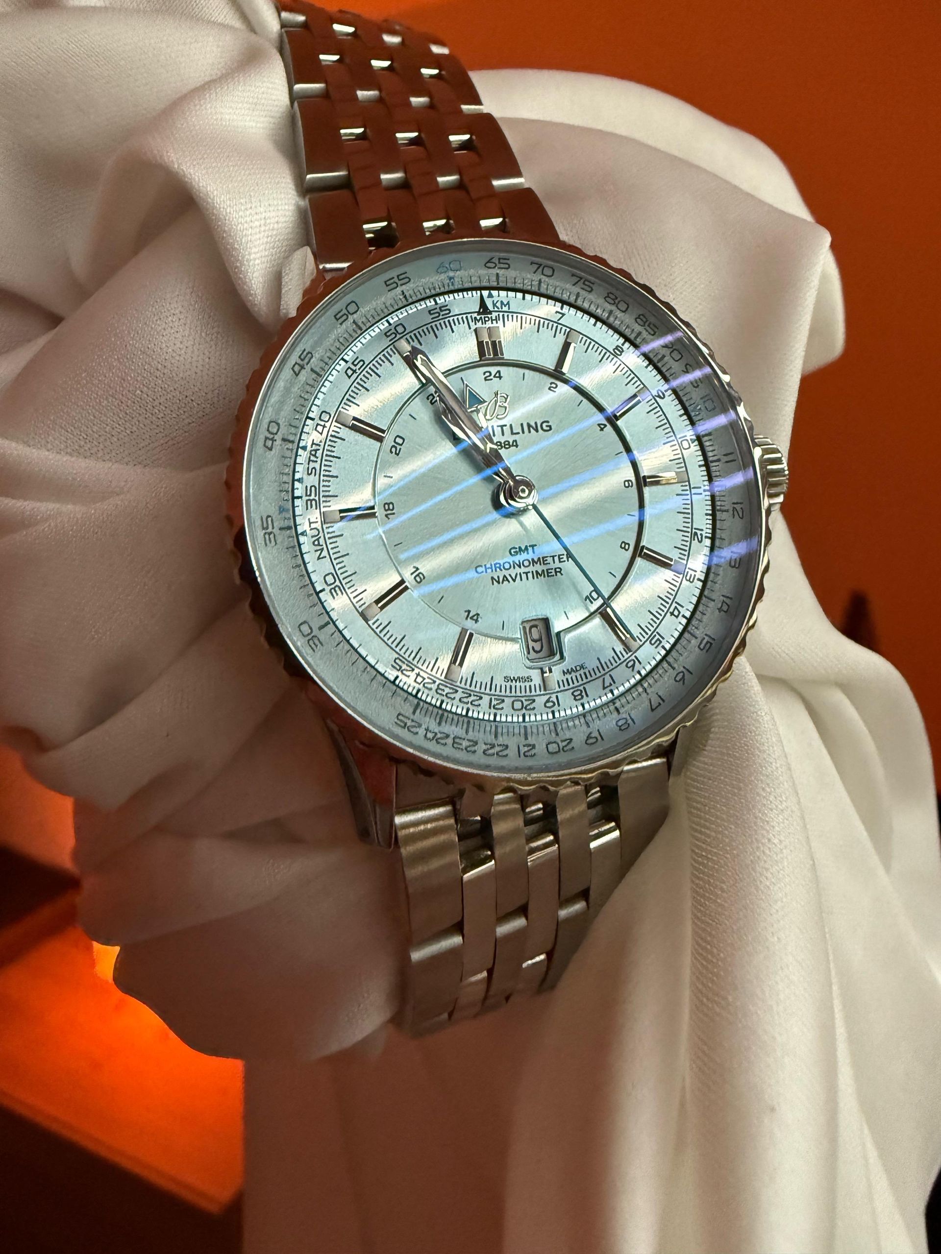 Pre-Owned Breitling Navitimer GMT 41 For Sale