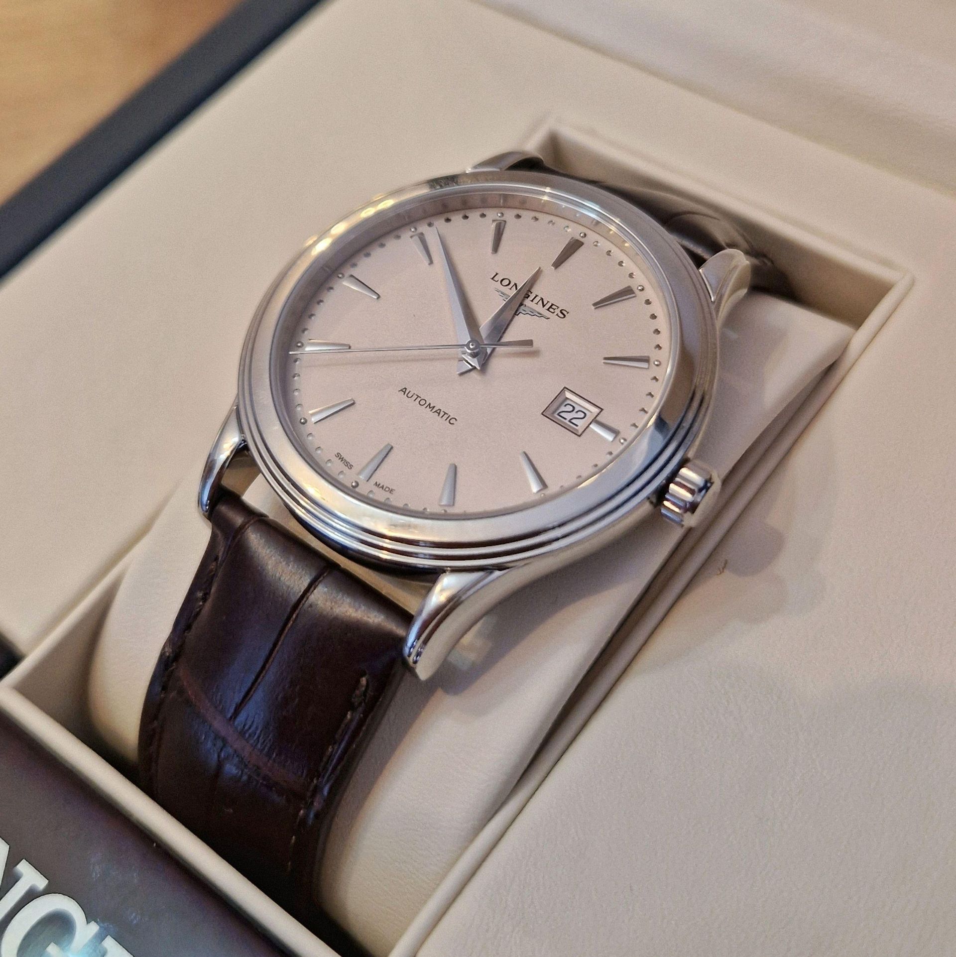 Longines Flagship Classic | WatchCrunch