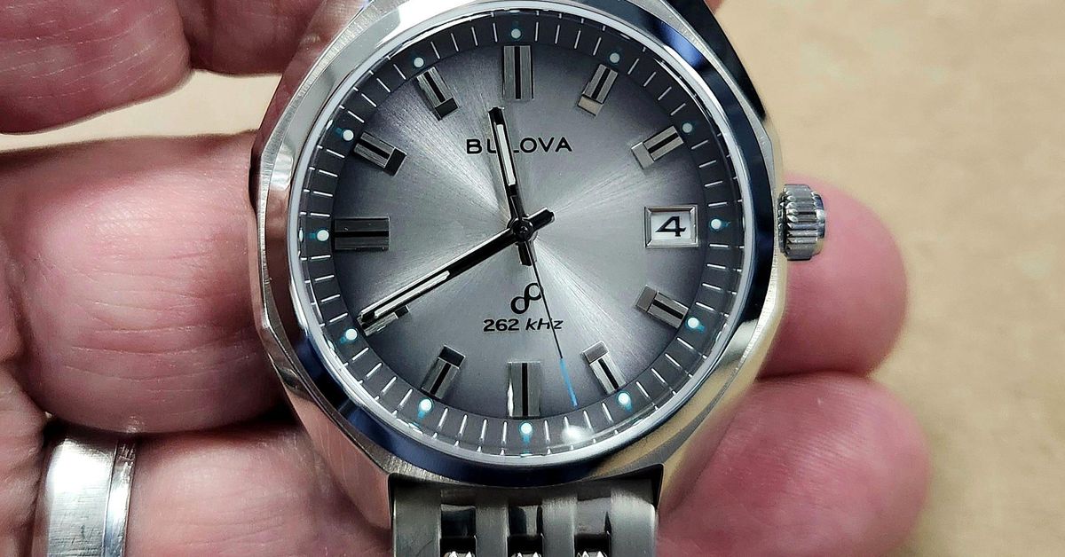 Jet Star in Grey | WatchCrunch