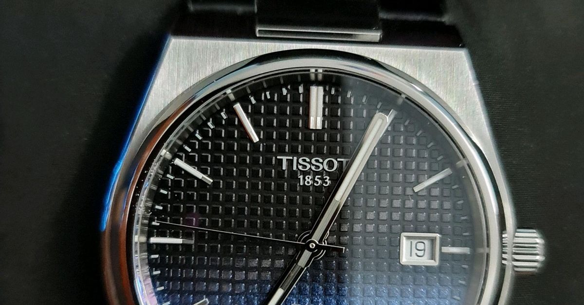 Gradient dial PRX Powermatic 80 | WatchCrunch