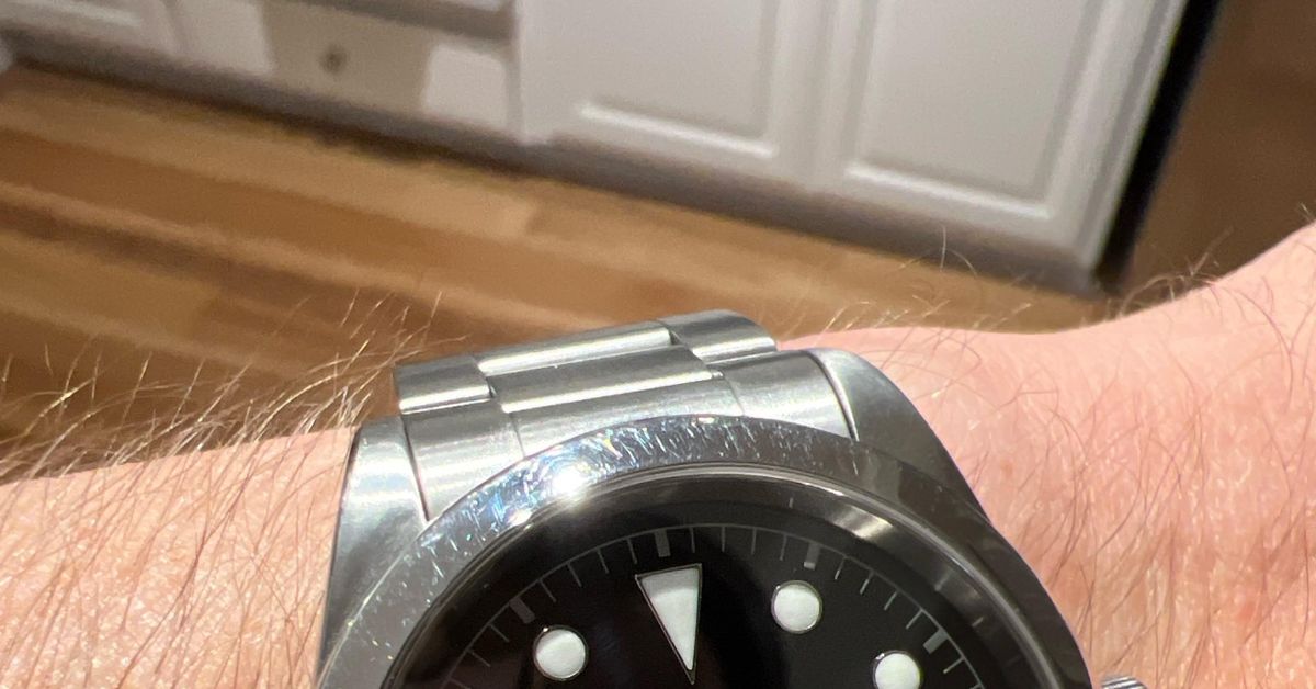 My take: A polished bezel on a sport watch looks better with some ...