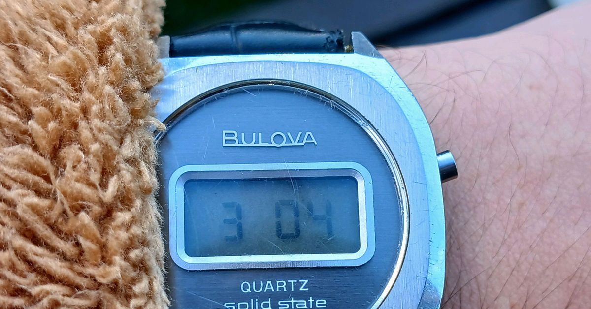 Bulova Quartz Solid State LCD | WatchCrunch