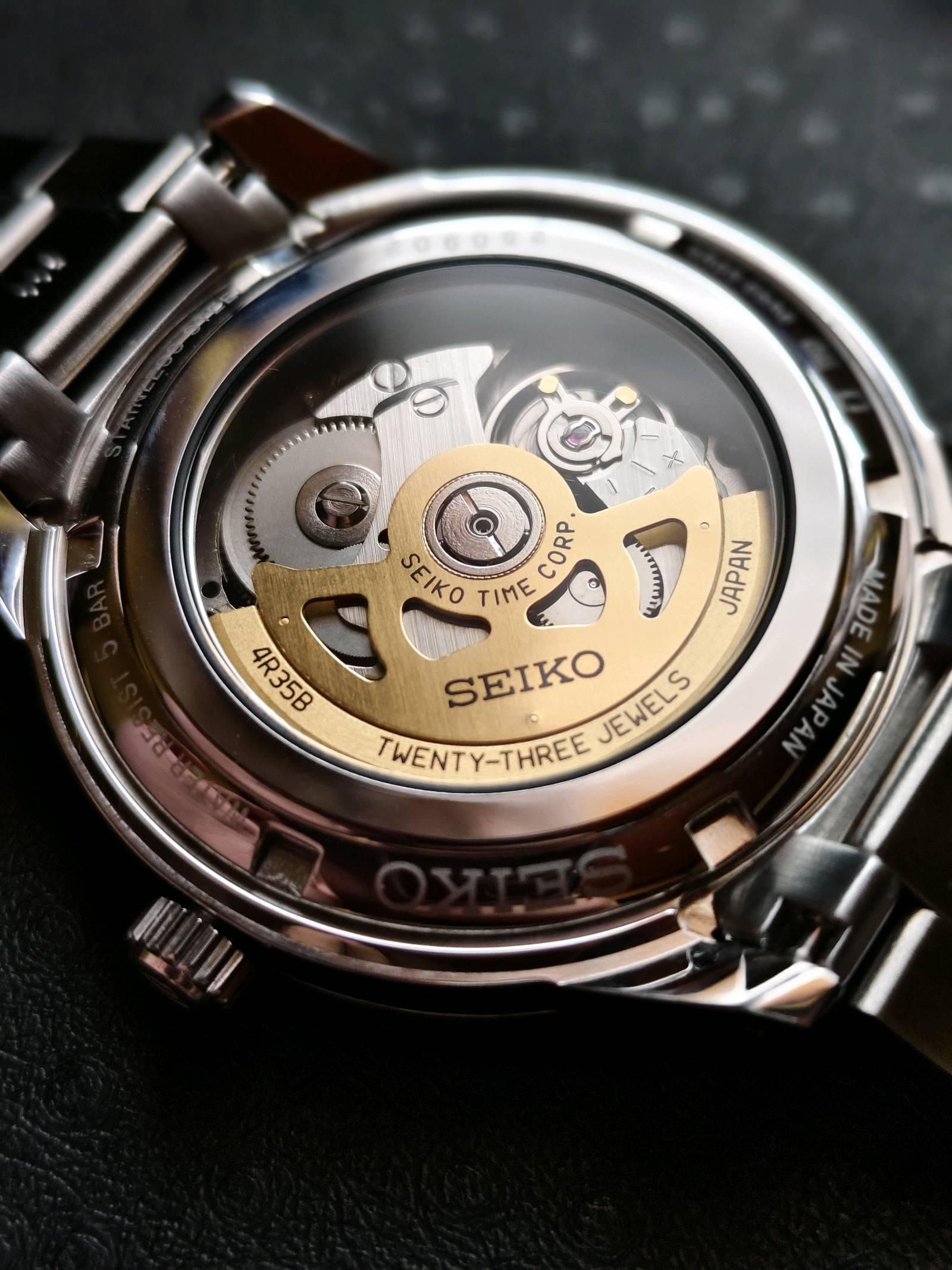 Seiko Presage 60's Edition Cream | WatchCrunch