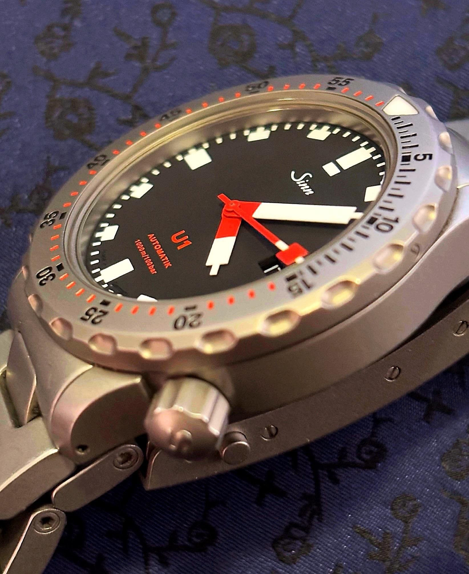 Sinn U1 quick adjustment clasp | WatchCrunch