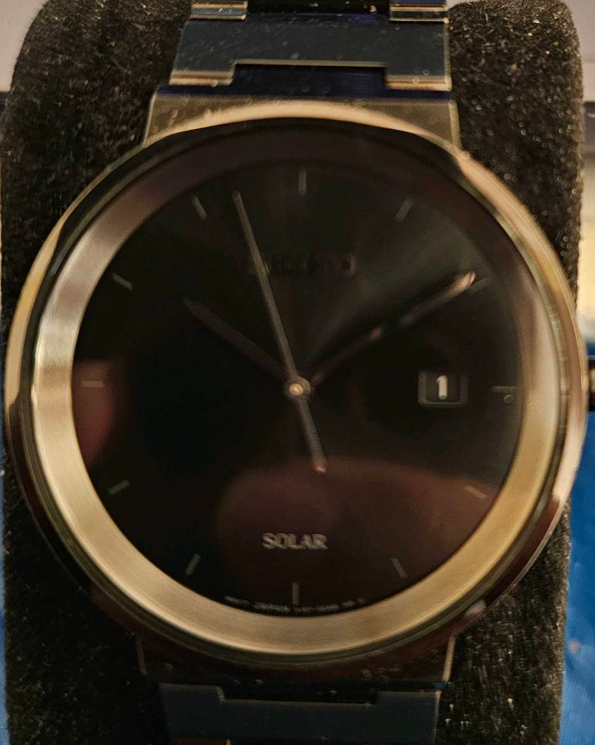 Seiko Solar-Reference SUR487 Solar Watch | WatchCrunch