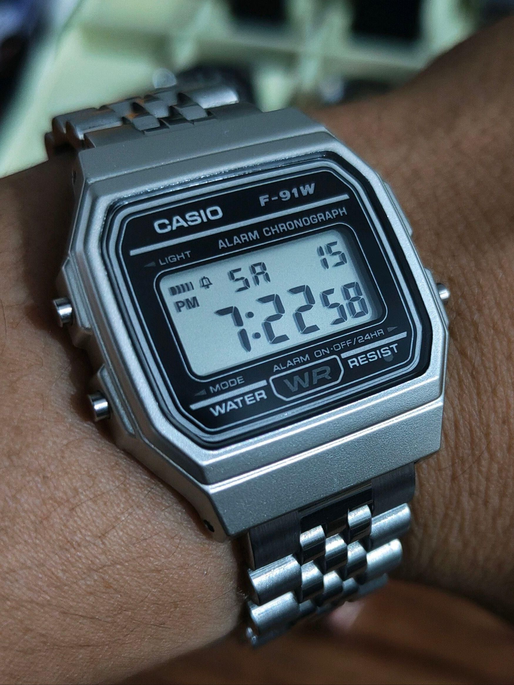 Casio F91W (Silver) | WatchCrunch