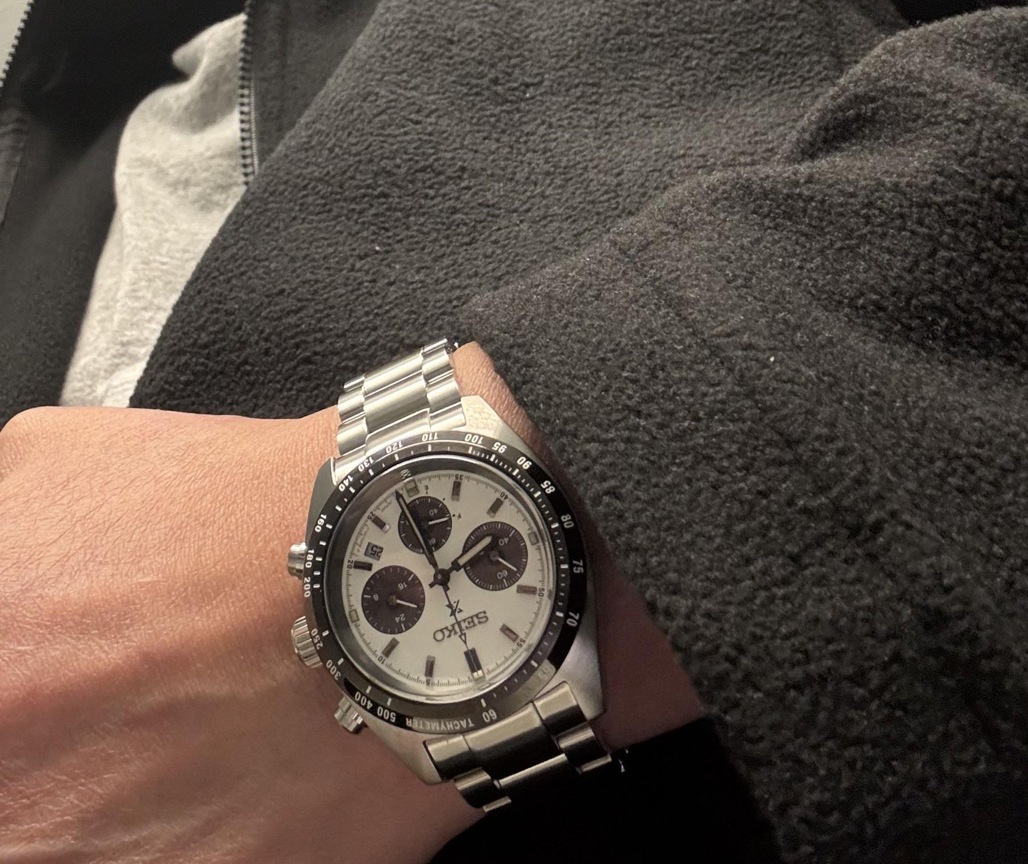 Beautiful Panda-style Chronograph - Seiko Prospex Speedtimer SSC813 | WatchCrunch