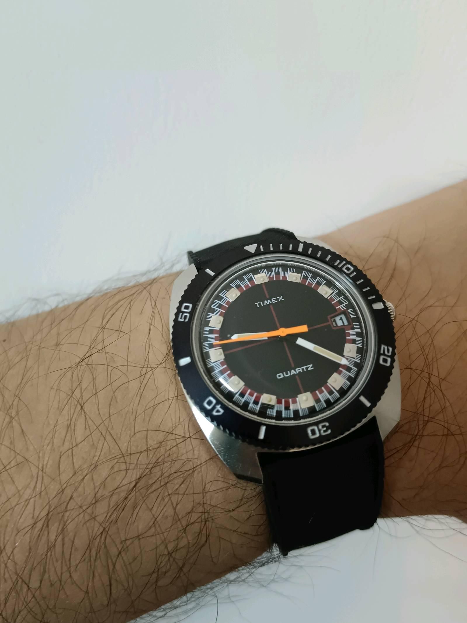 Timex Velocity 1971 reissue | WatchCrunch