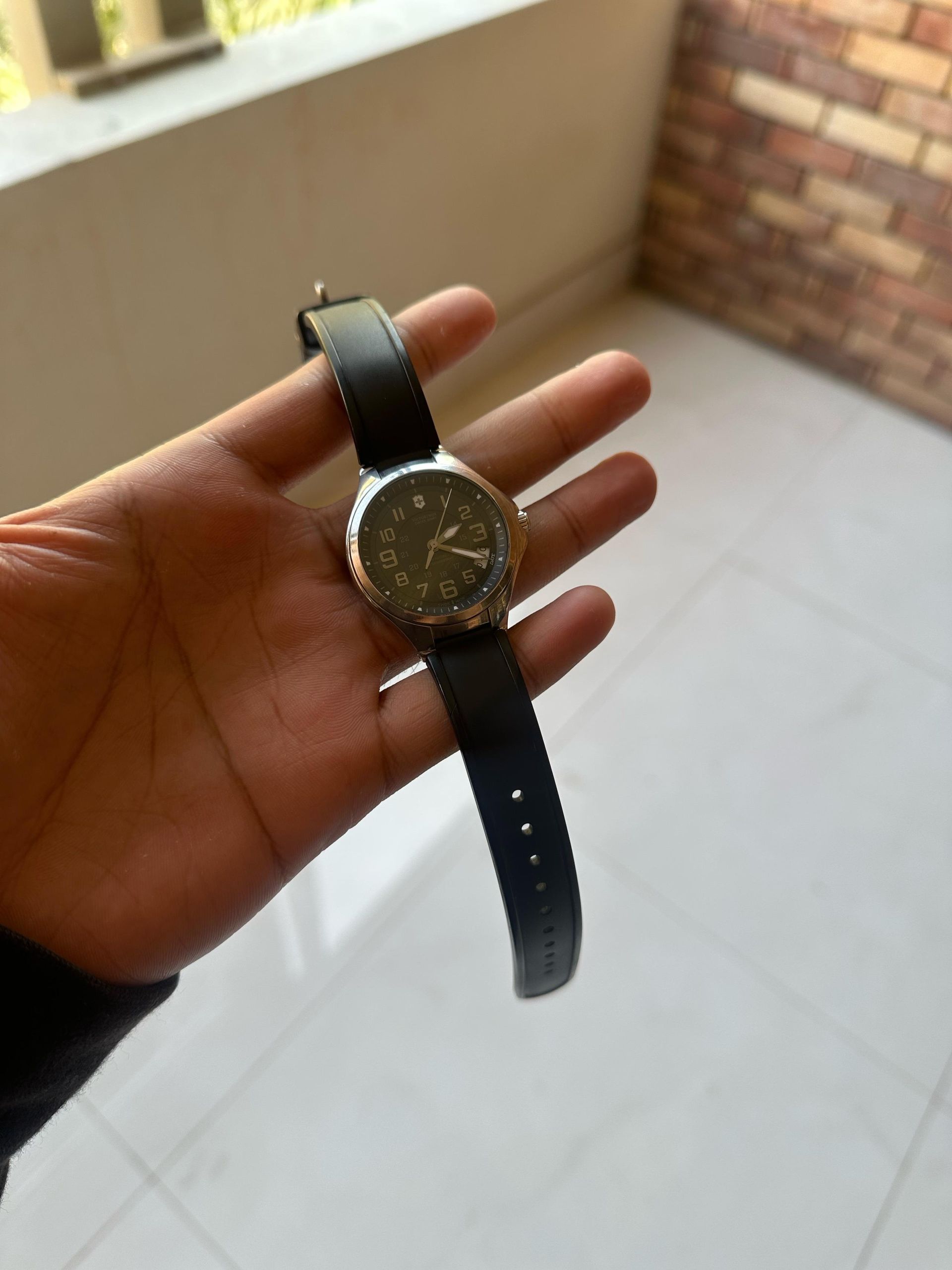 Victorinox Swiss Army Base Camp | WatchCrunch