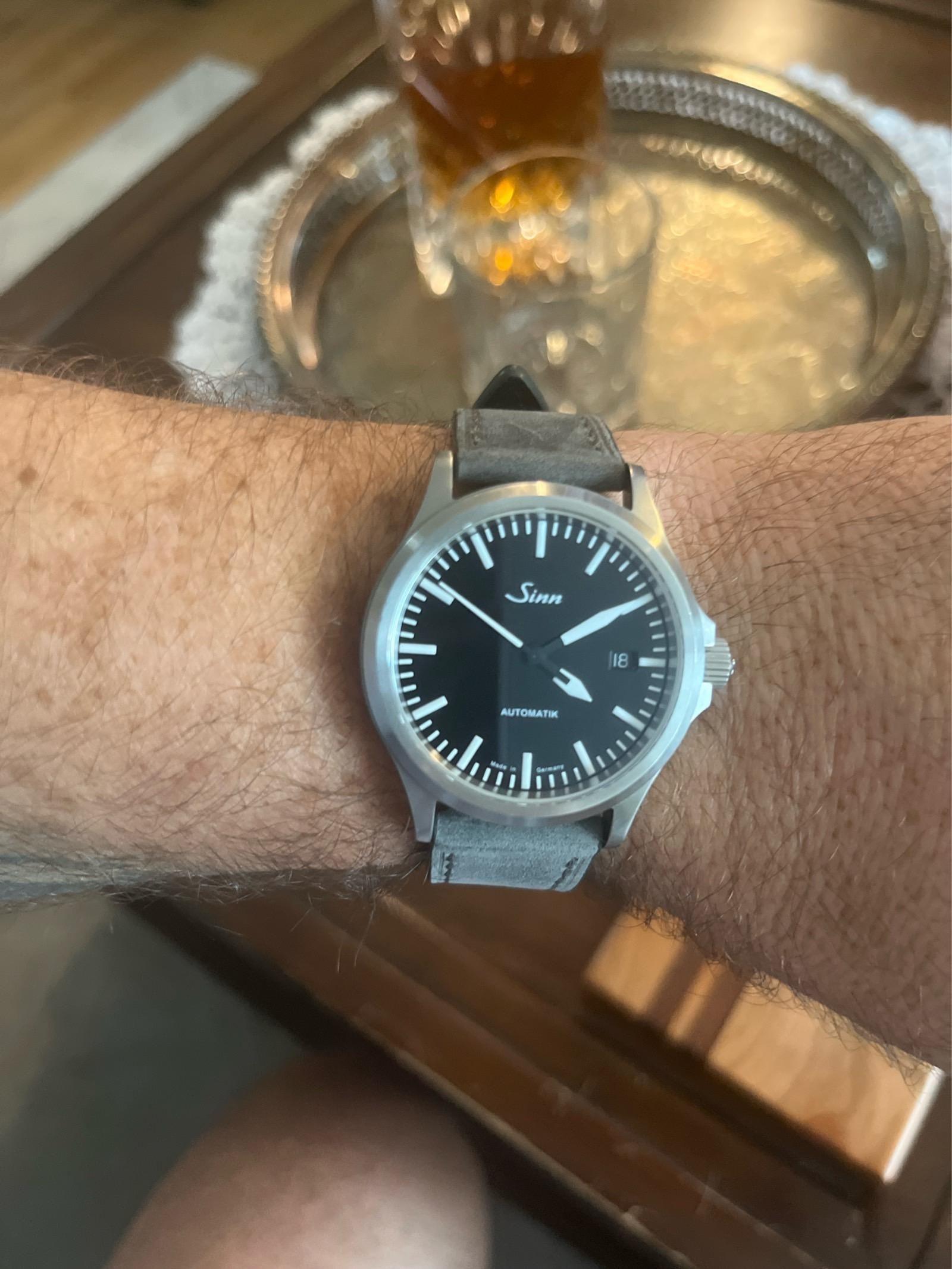 Sinn 556 on small wrist? | WatchCrunch