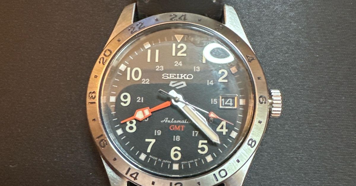 Seiko Field GMT | WatchCrunch