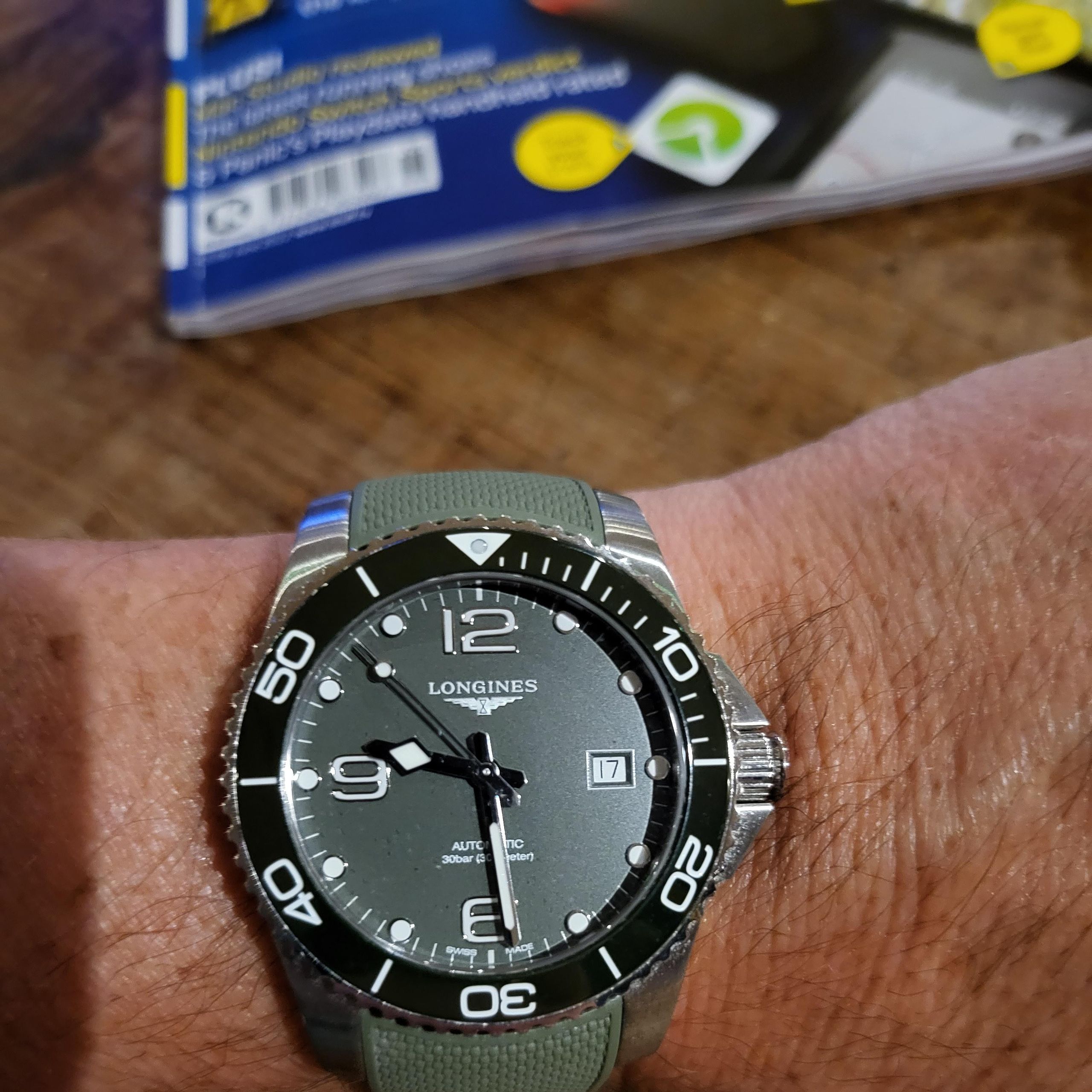 Longines Green Hydroquest | WatchCrunch
