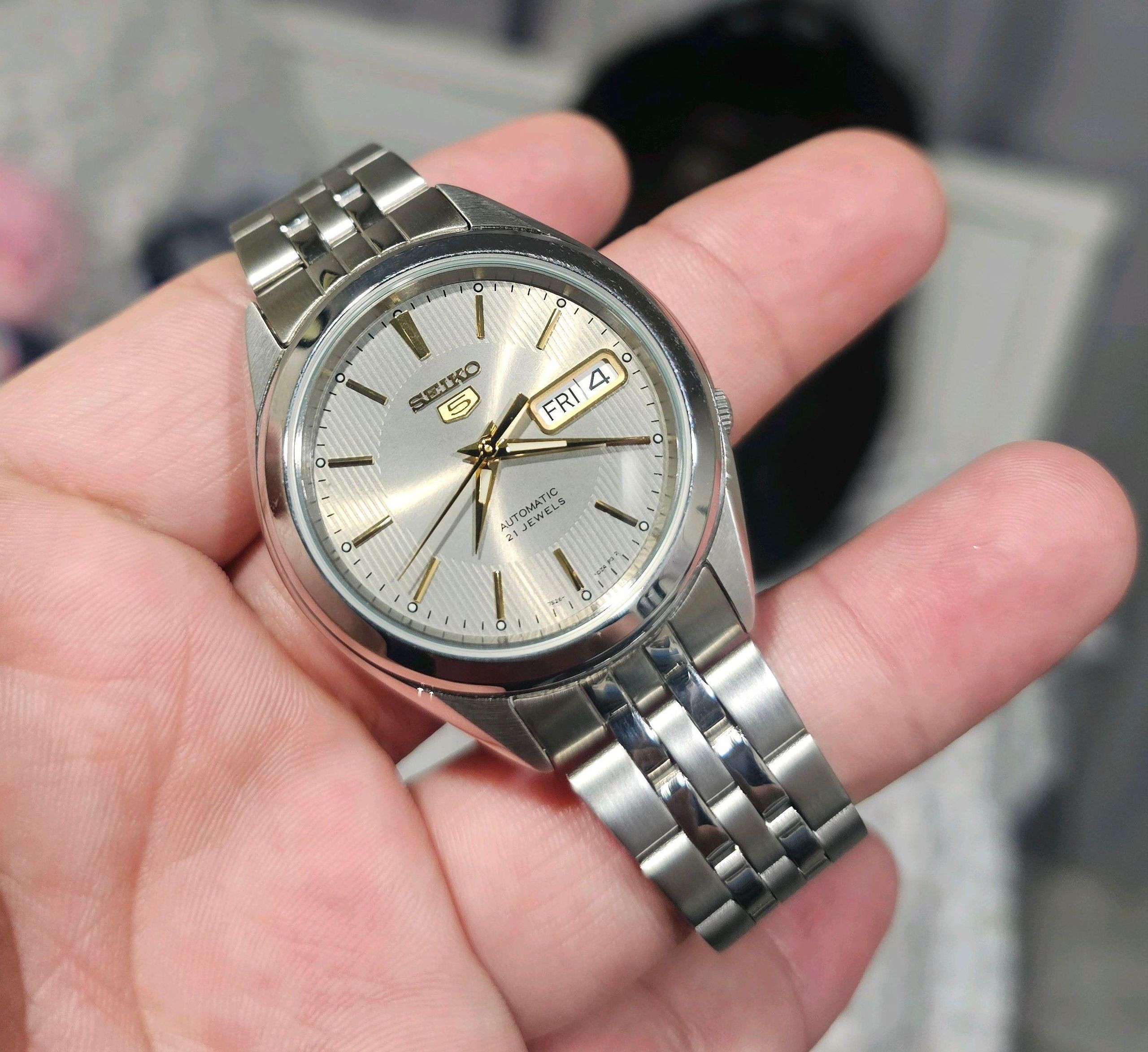 Seiko SNKL19 | WatchCrunch
