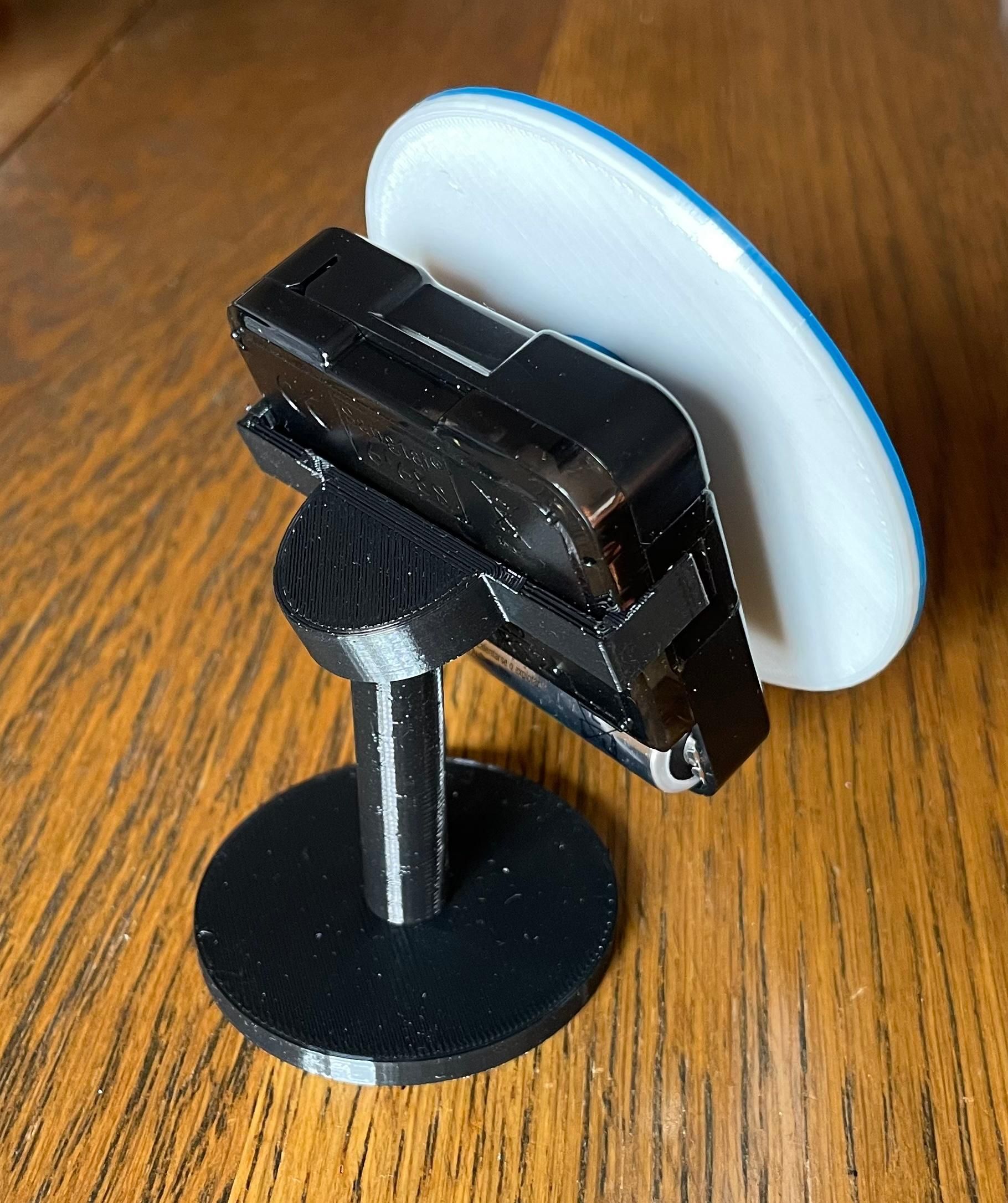 I 3D printed an IRL Islander logo desk clock | WatchCrunch