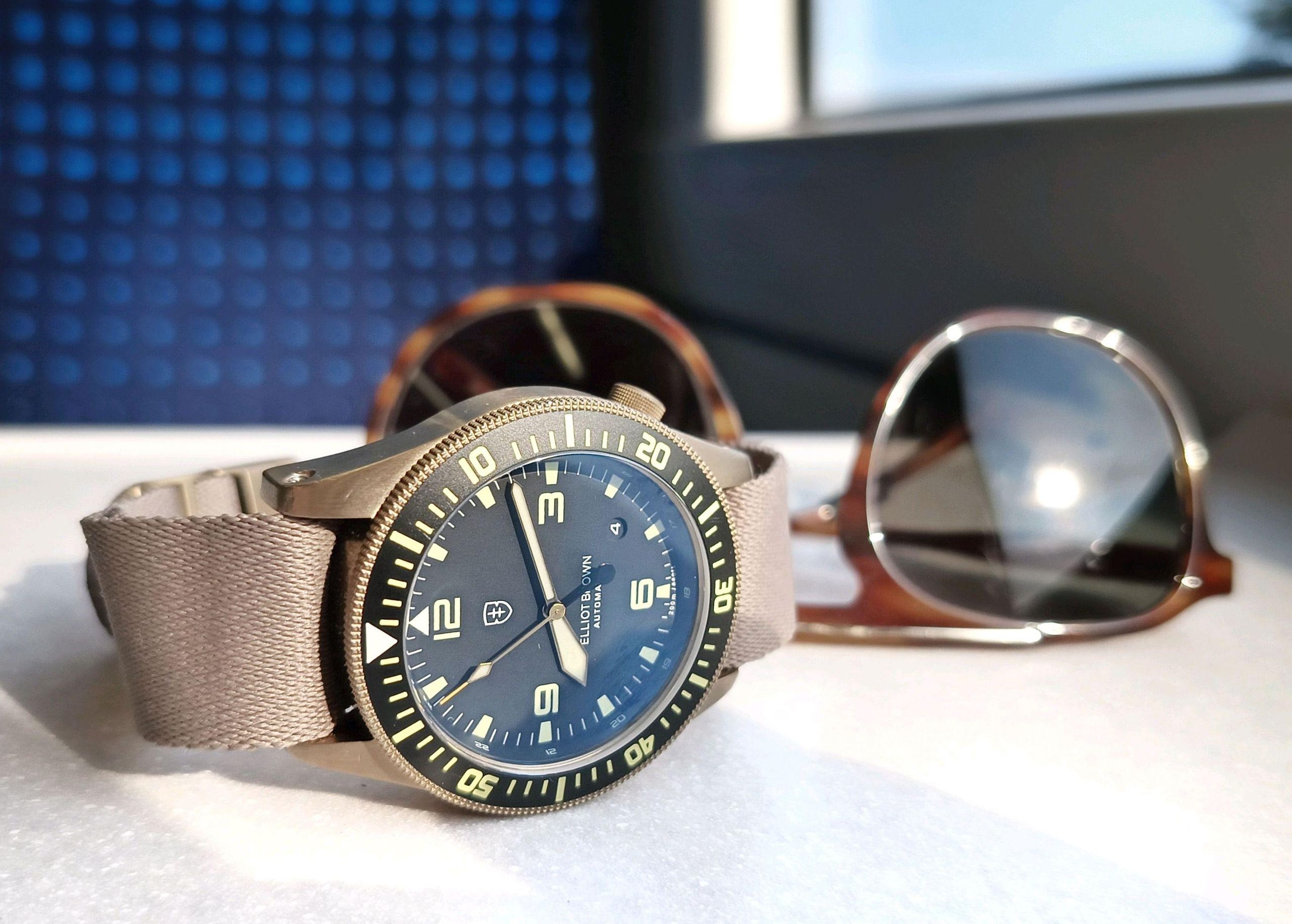 Elliot Brown Holton Pro Automatic 101–A12 | WatchCrunch