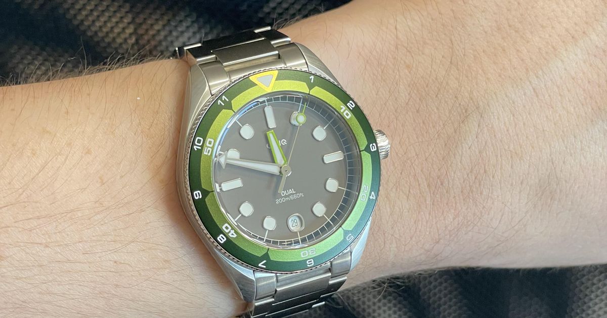 Ubiq Dual Series 01 | WatchCrunch