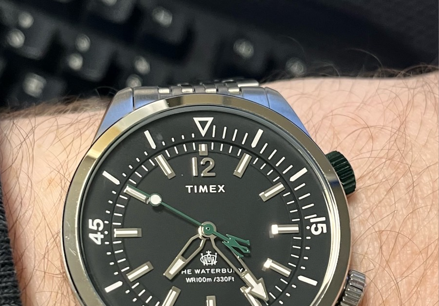 Timex Waterbury Dive | WatchCrunch