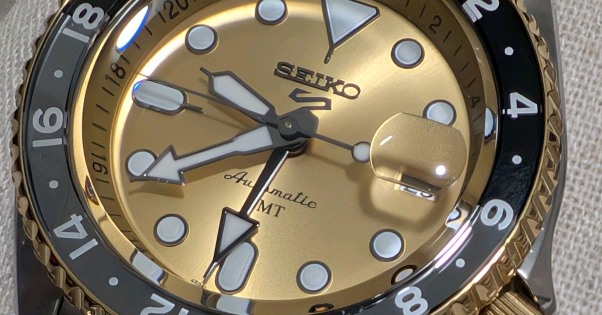 Seiko 5 GMT Taiwan 70th Anniversary SSK044K1 | WatchCrunch