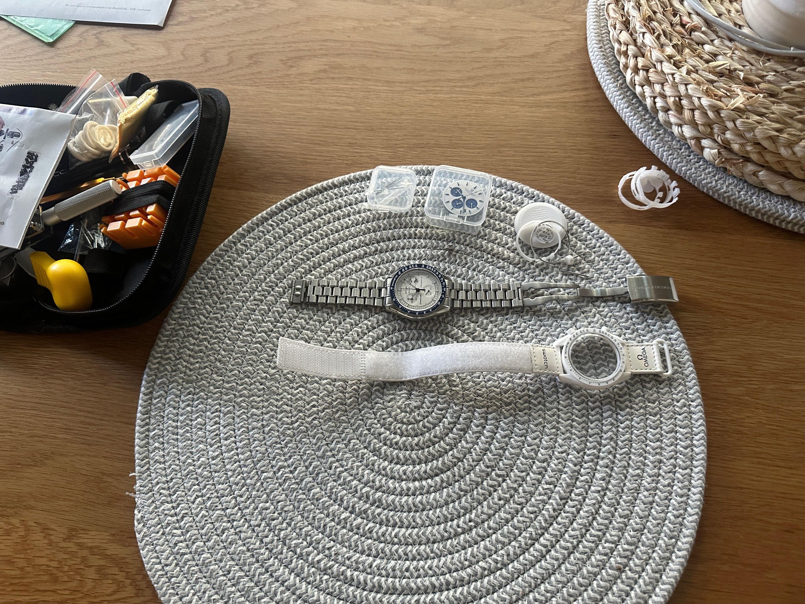 Just completed my first mod! A replica Moonswatch in a Pagani Design ...