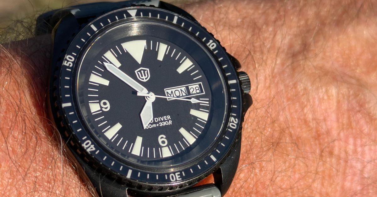 Watchdives WD1980 V2 Review | WatchCrunch