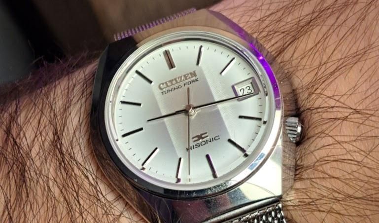 Citizen Hisonic Review: An Affordable, High Tech Vintage Watch ...