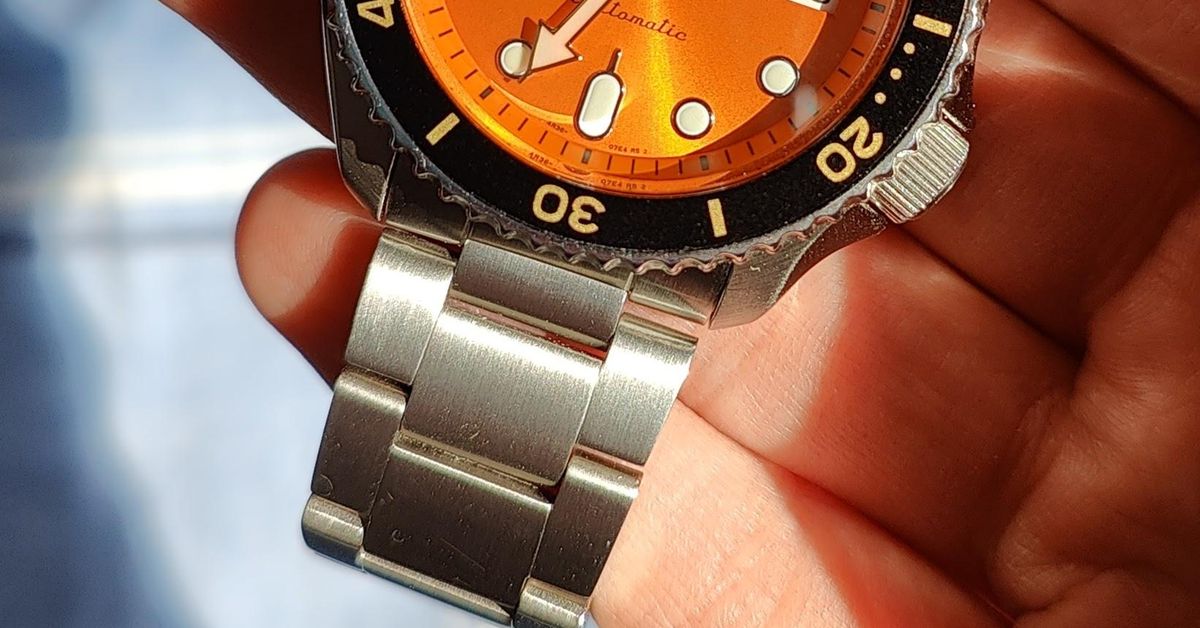 Seiko 5 SRPD59 - my first automatic 🍊 | WatchCrunch