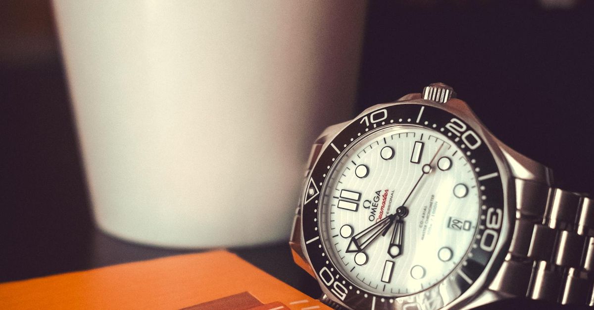 Your favorite white dial dive watches? | WatchCrunch