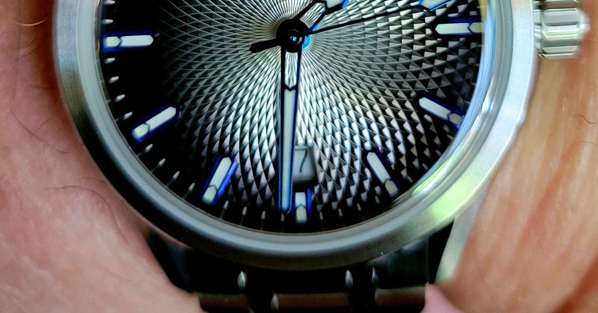 Just Arrived Zelos Helica | WatchCrunch