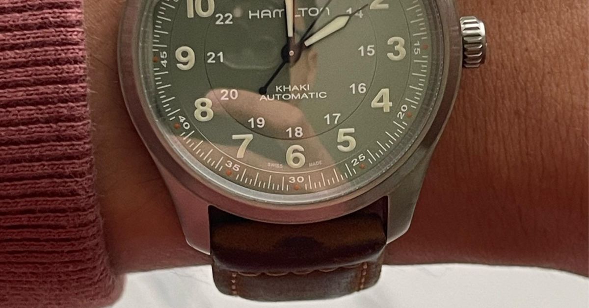 Reflective Hamilton crystals | WatchCrunch