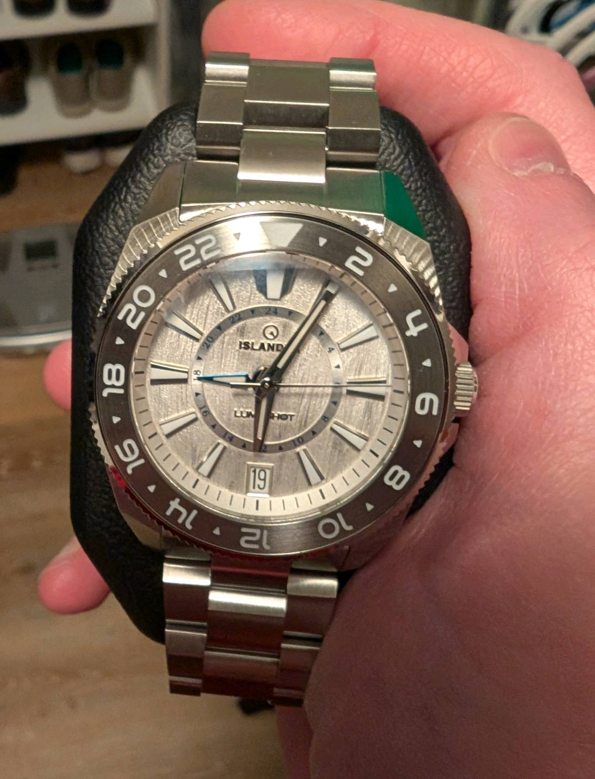 Islander x Lumeshot Glacier GMT | WatchCrunch