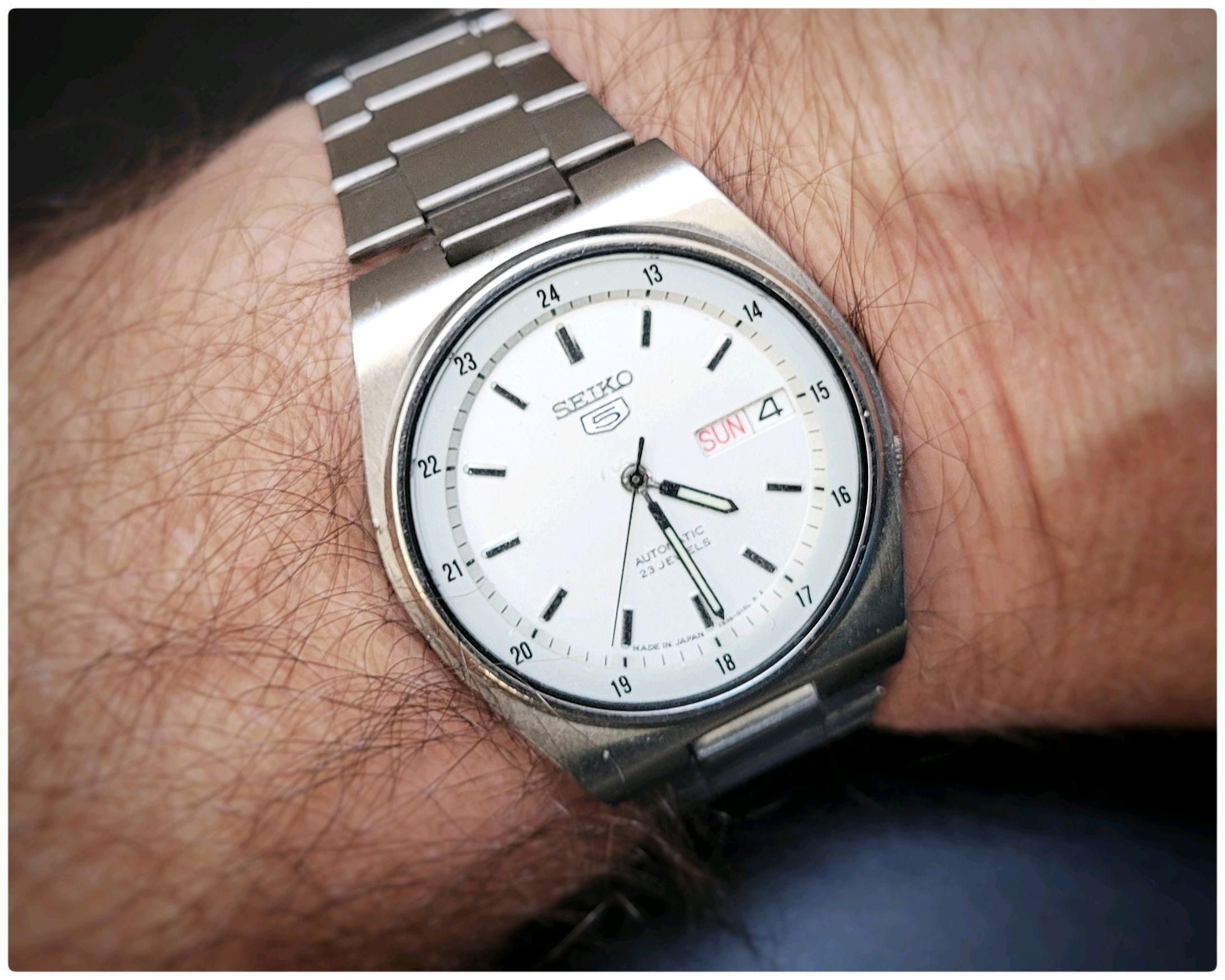 Vintage Seiko 7S36-8280 | WatchCrunch