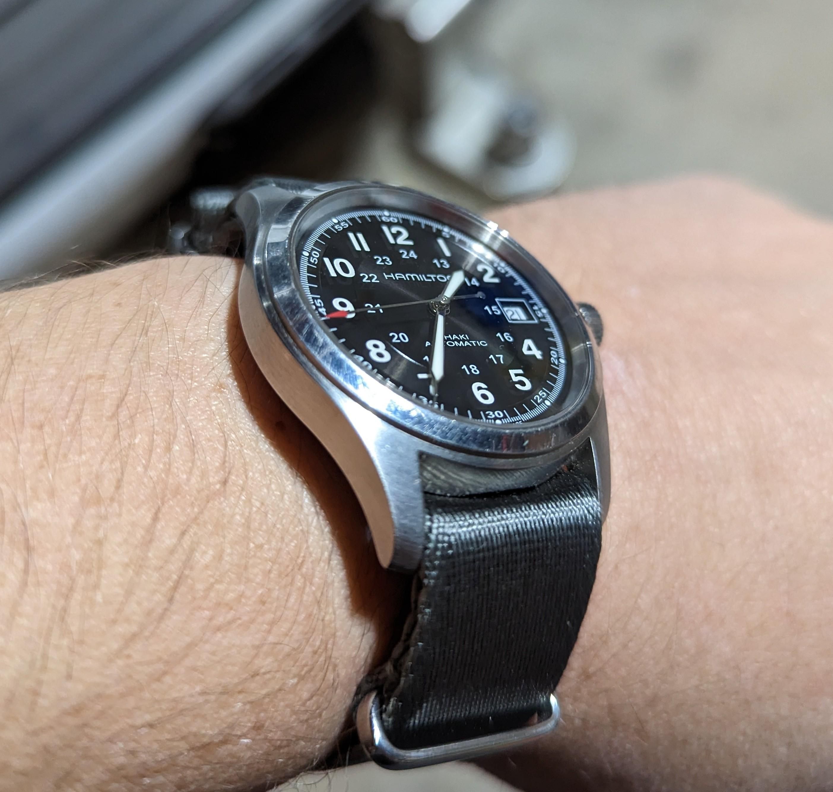 One watch collection competition. All under 400. Episode 17. ELITE 8. 4/4. | WatchCrunch