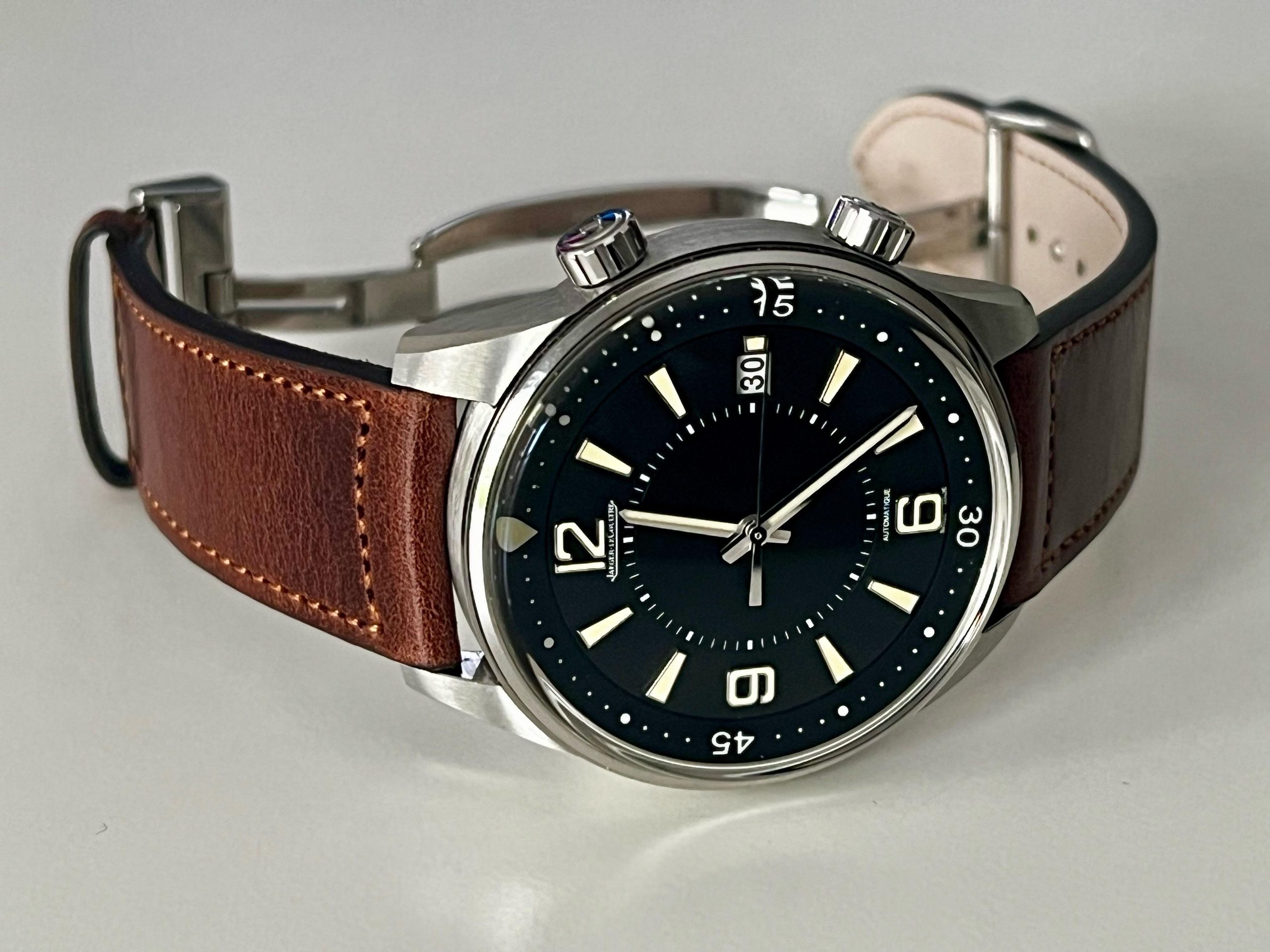 Polaris Date on leather | WatchCrunch