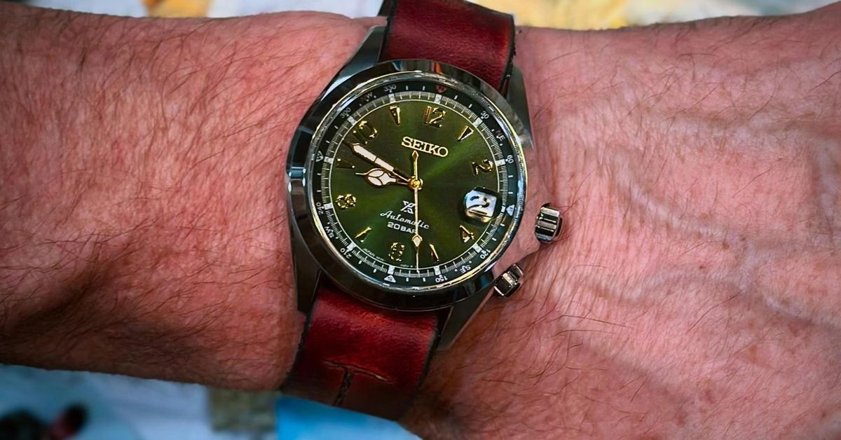 Seiko Prospex Alpinist SPB121 | WatchCrunch