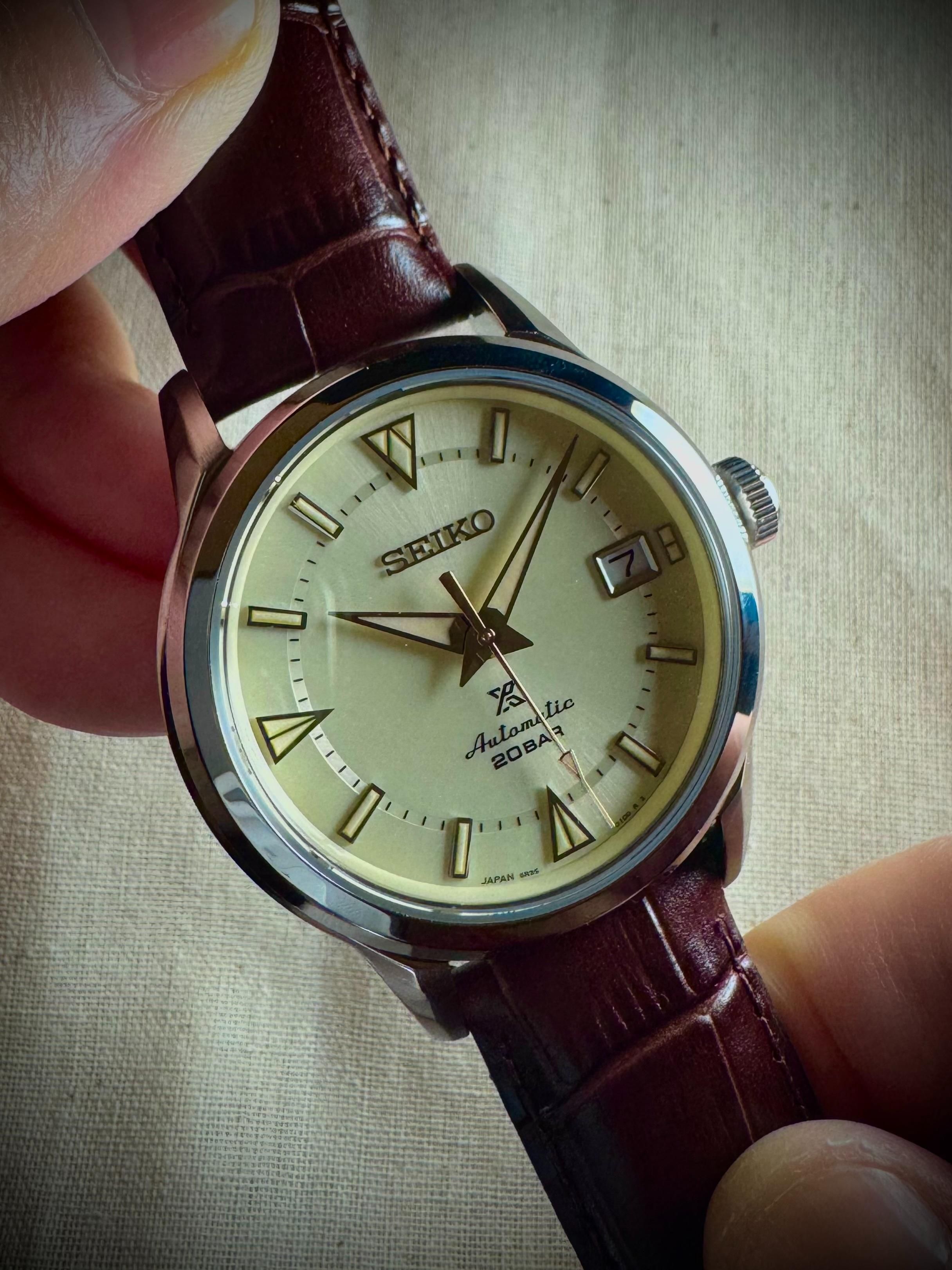 Seiko Alpinist - SPB241 - Cream Dial | WatchCrunch